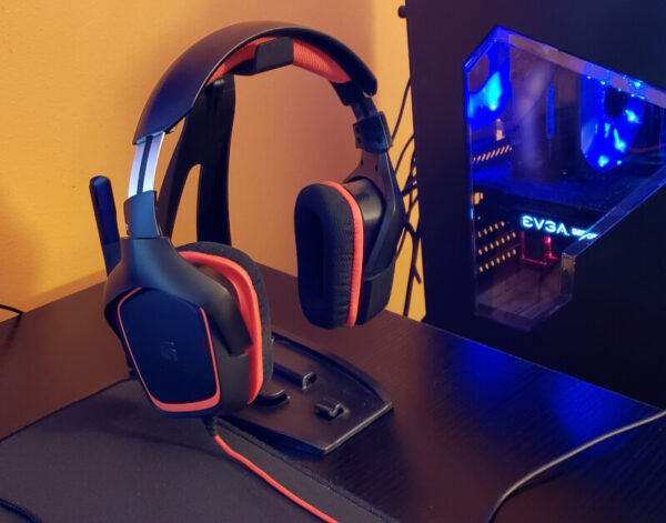 logitech-headset – Logos By Nick